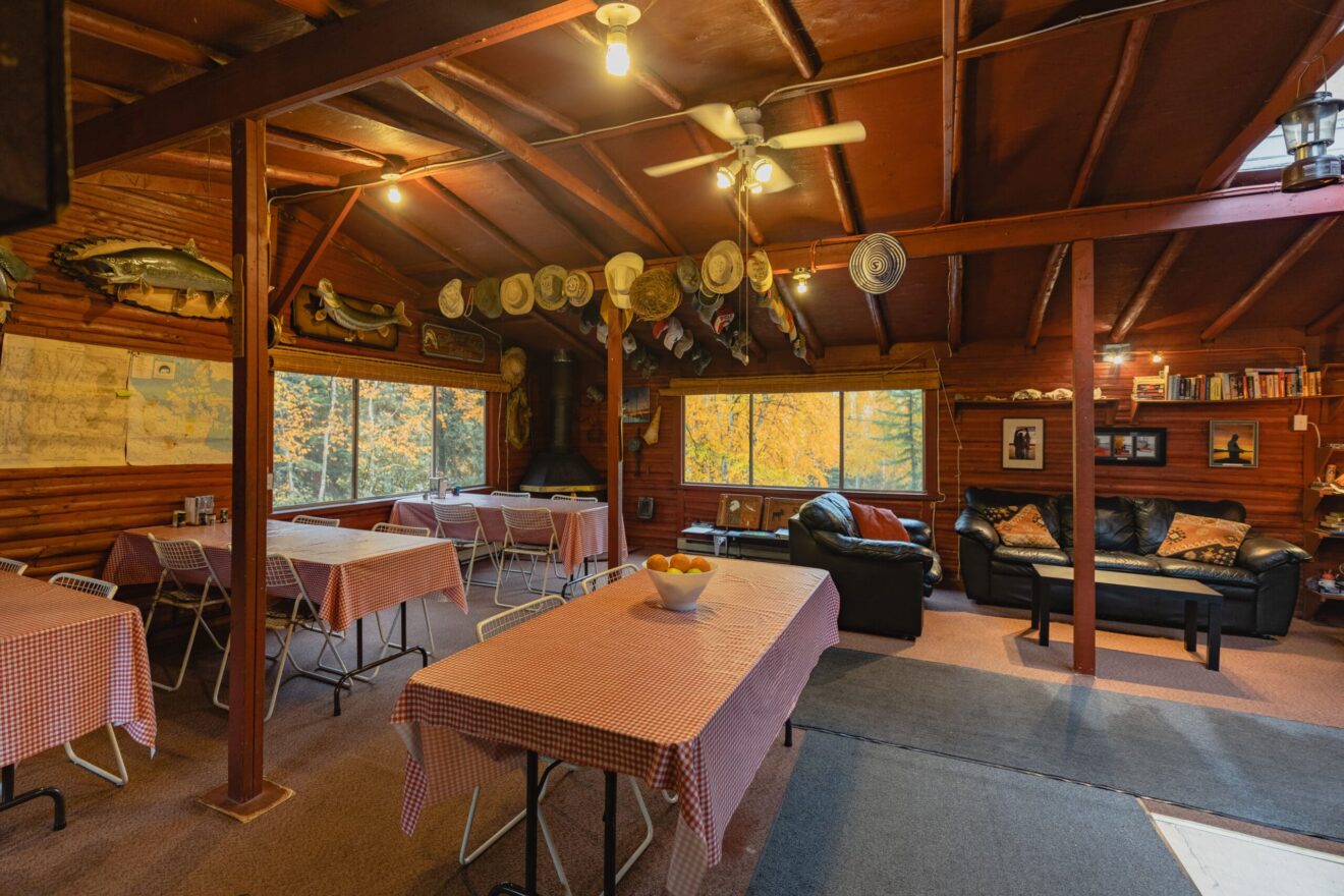 Andrew Lake Lodge Fishing Lodge